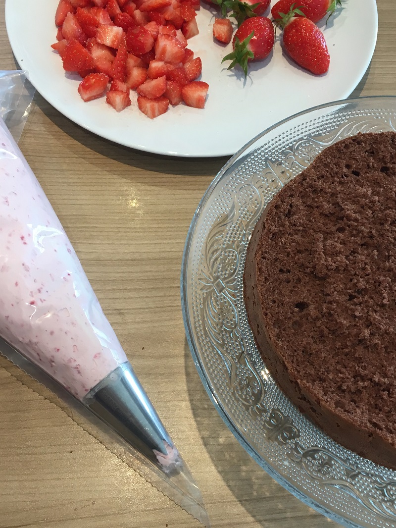 Gâteau choco/fruits rouges - Katia au Pays des Gourmands